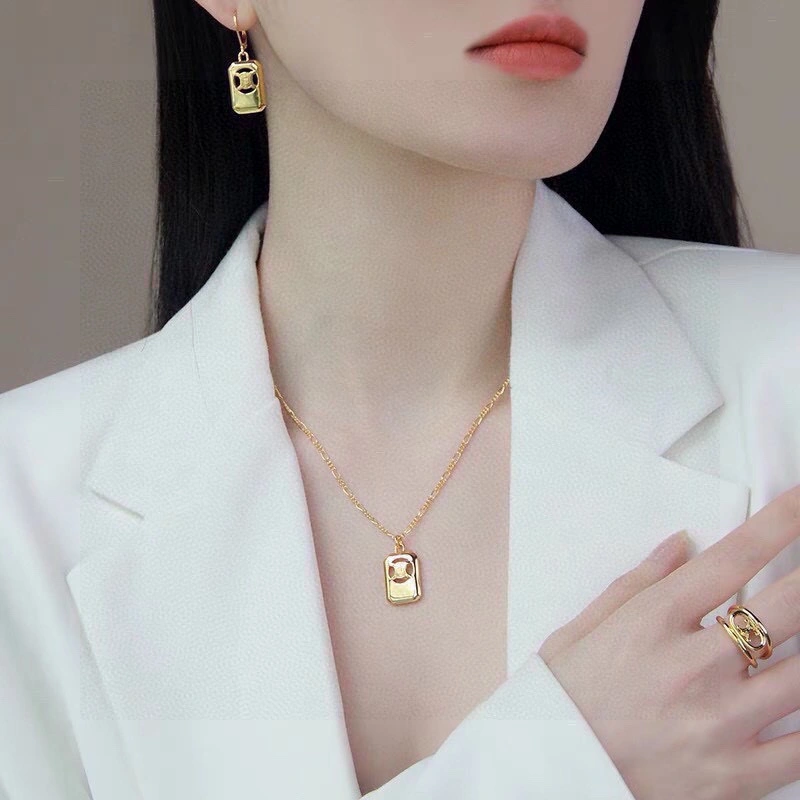 High accuracy Celine Earrings