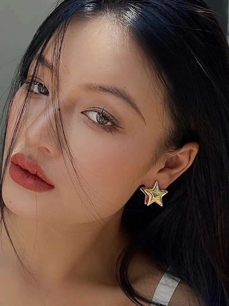 High accuracy Celine Earrings