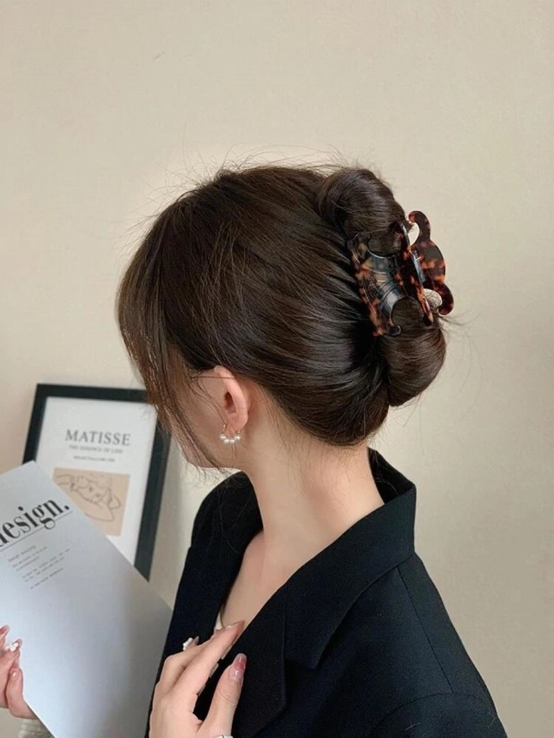 Indistinguishable Celine Hairpins