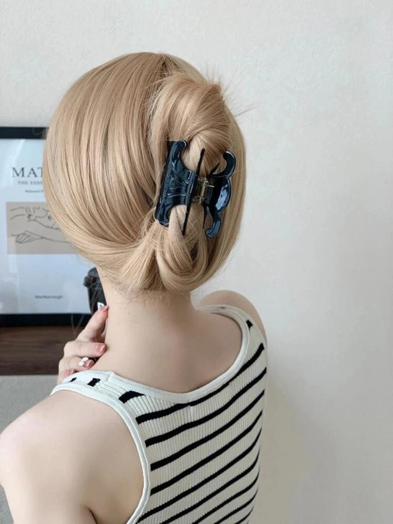 Indistinguishable Celine Hairpins