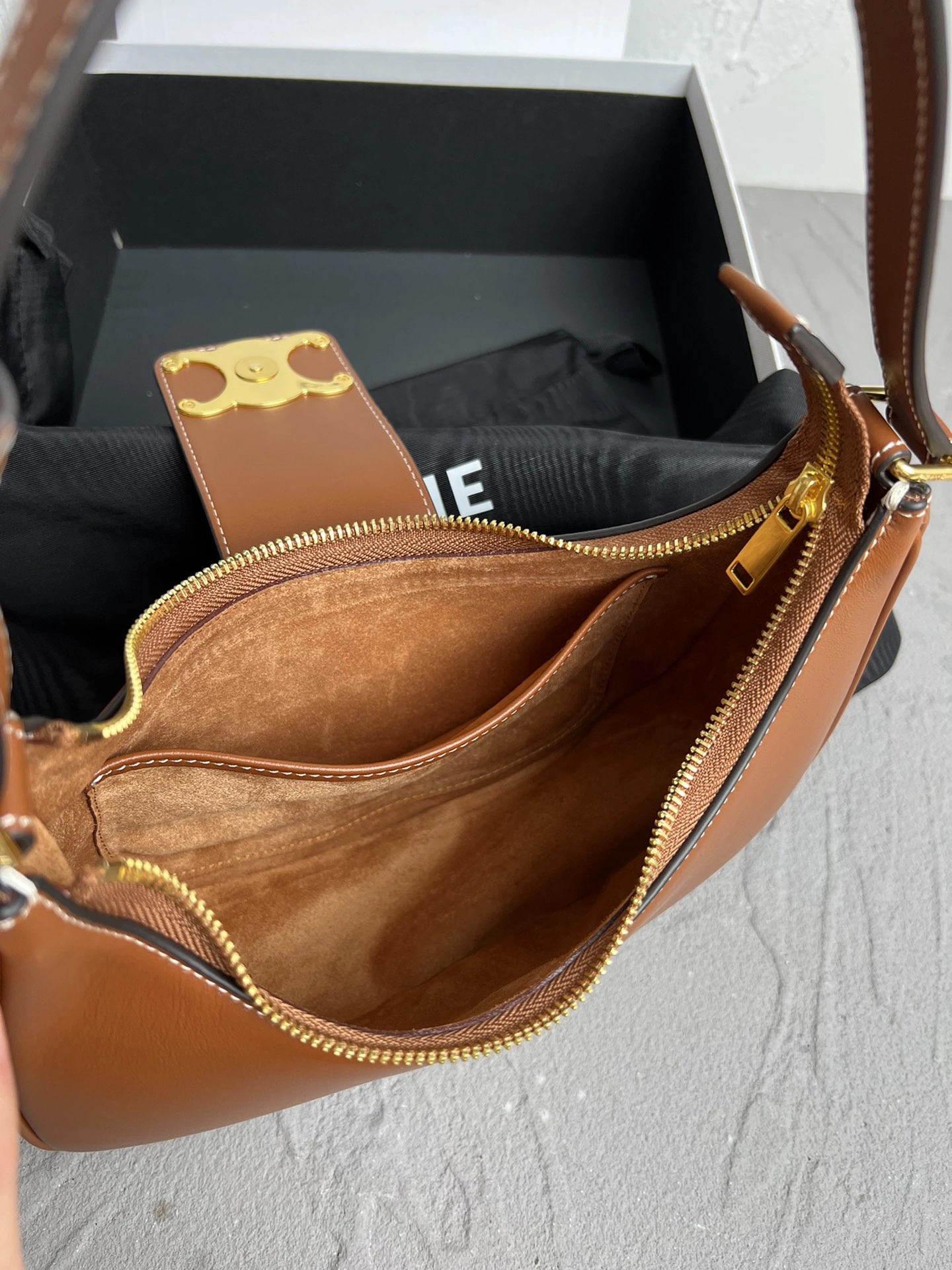 Bargain Celine Hobo Bags