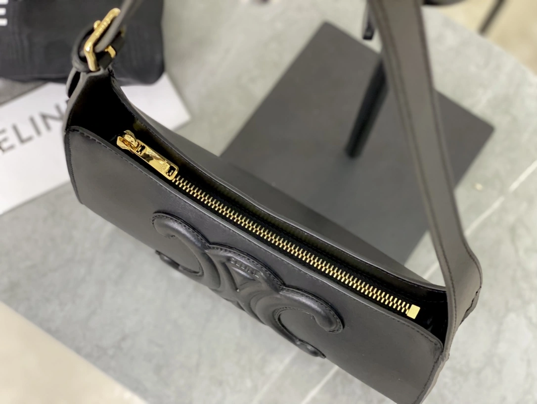 Top mirror Celine Hobo Bags