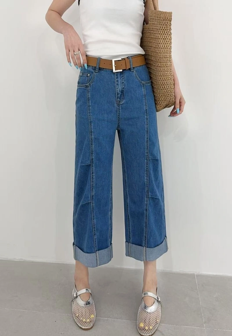 Accurate model Celine Jeans