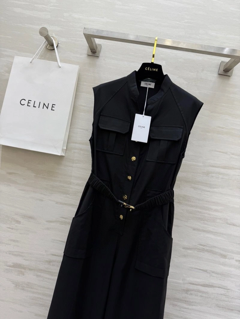Accurate model Celine Long Pants