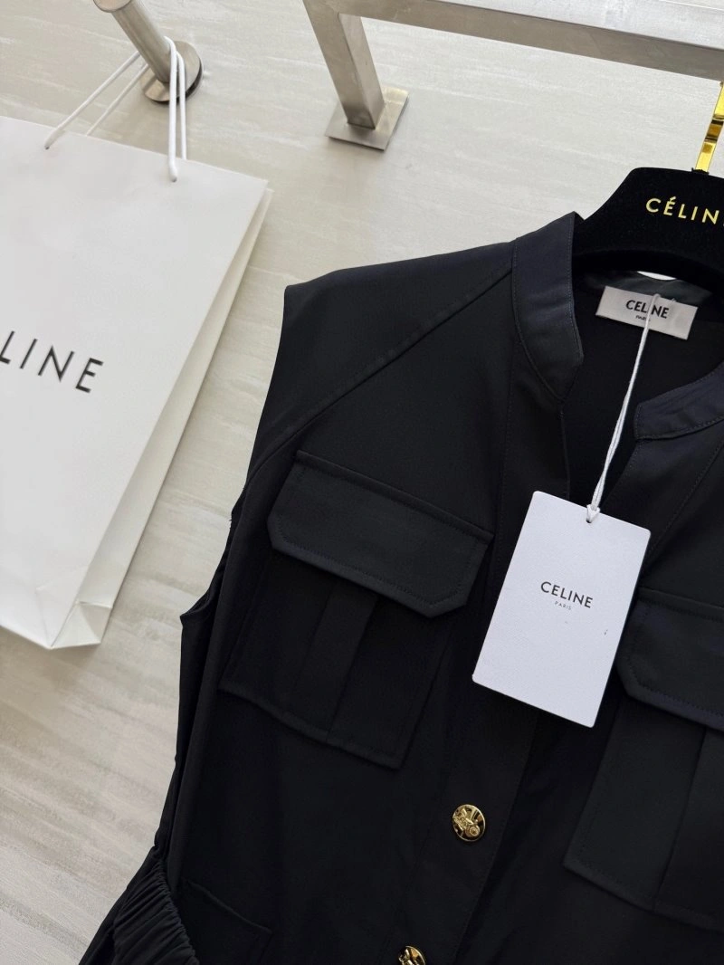 Accurate model Celine Long Pants