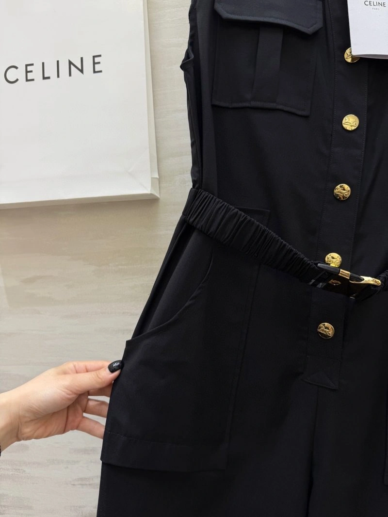 Accurate model Celine Long Pants