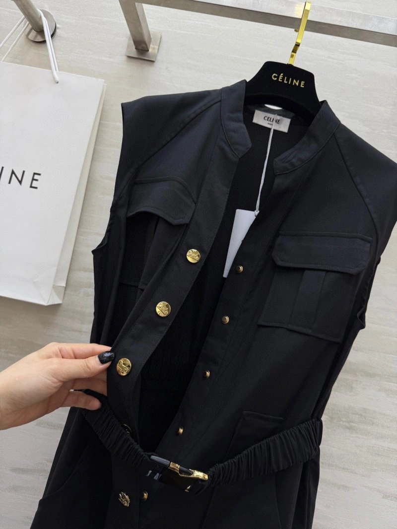 Accurate model Celine Long Pants