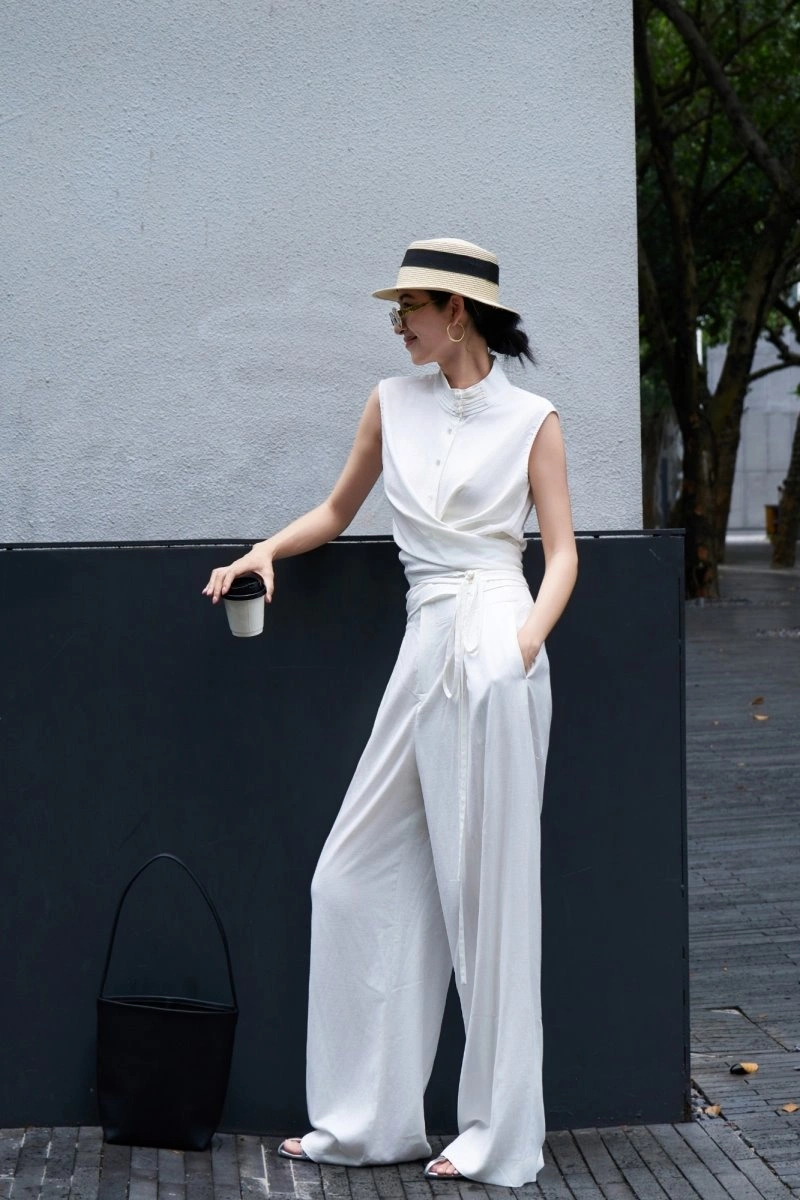 Accurate model Celine Long Suits