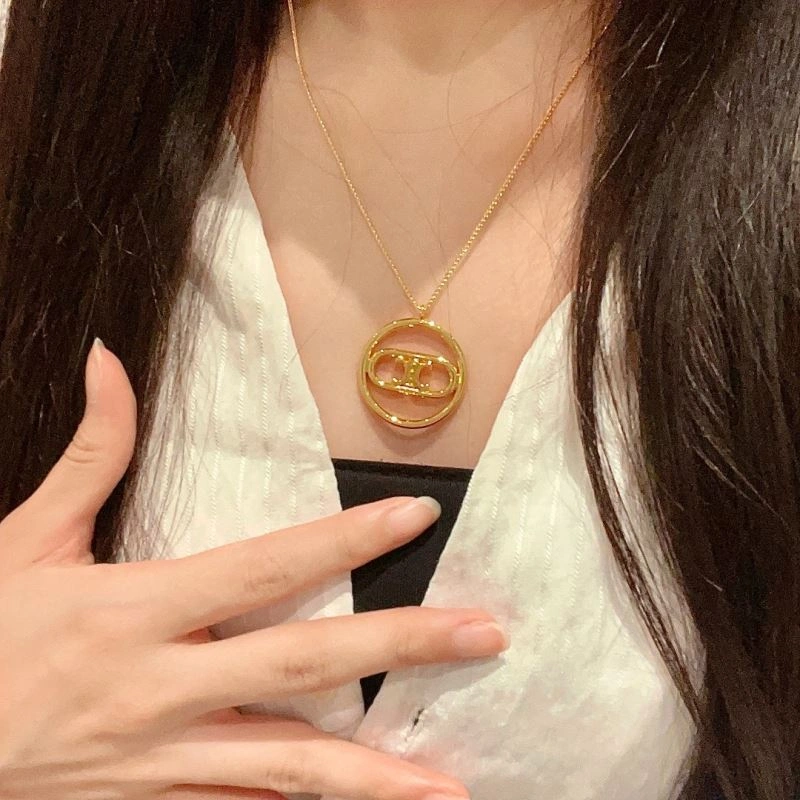 Low-cost Celine Necklaces