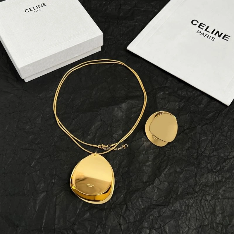 Brand-authenticated Celine Necklaces