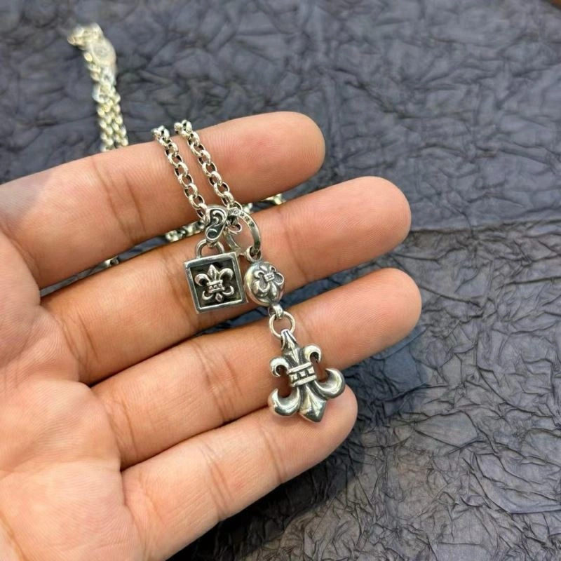 Low-cost Celine Necklaces
