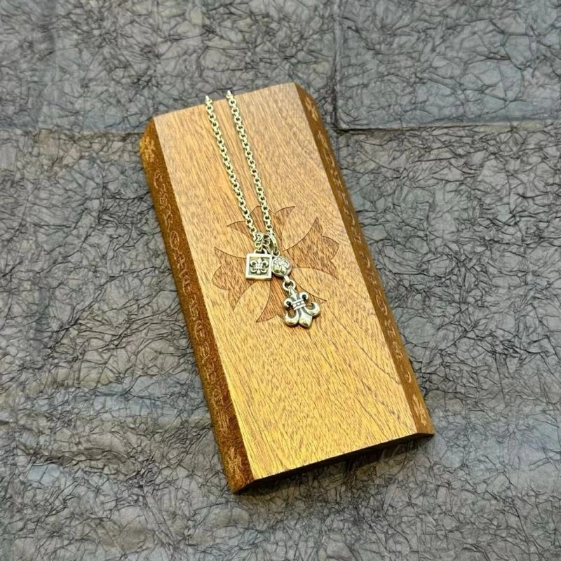 Low-cost Celine Necklaces