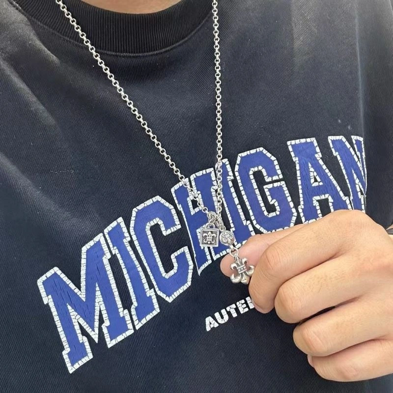 Low-cost Celine Necklaces