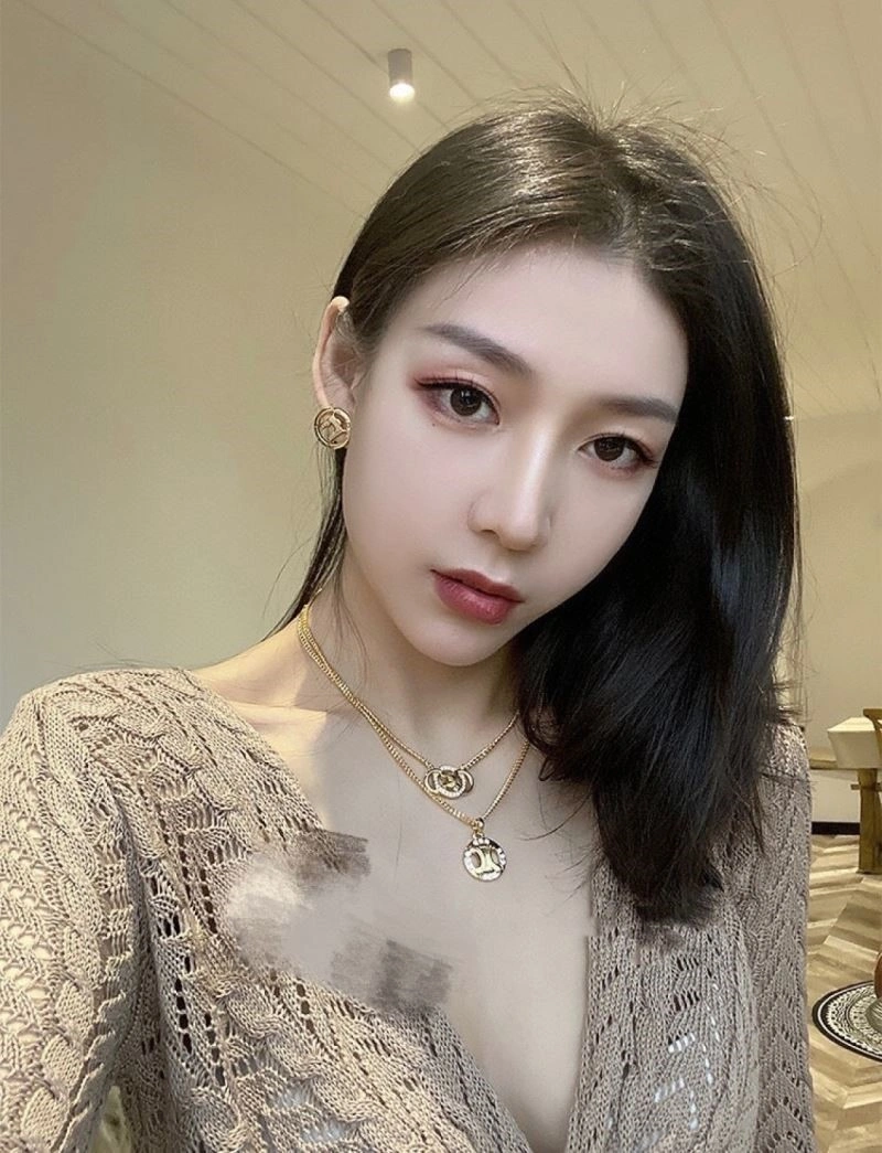 Inexpensive Celine Necklaces