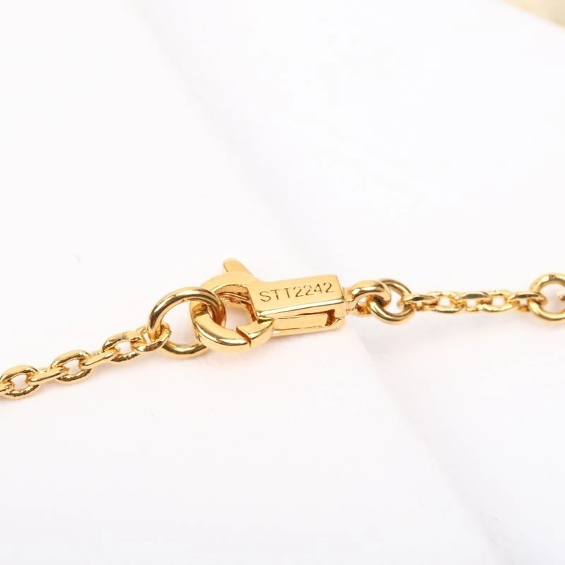 Discounted Celine Necklaces