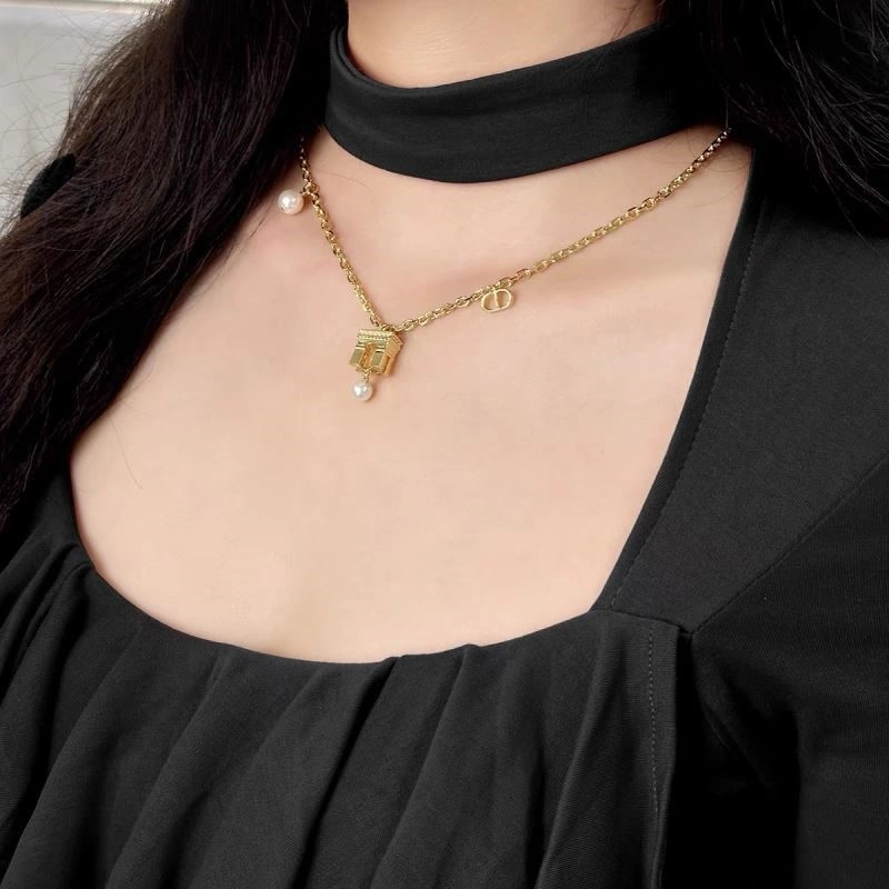 Perfect replica Celine Necklaces