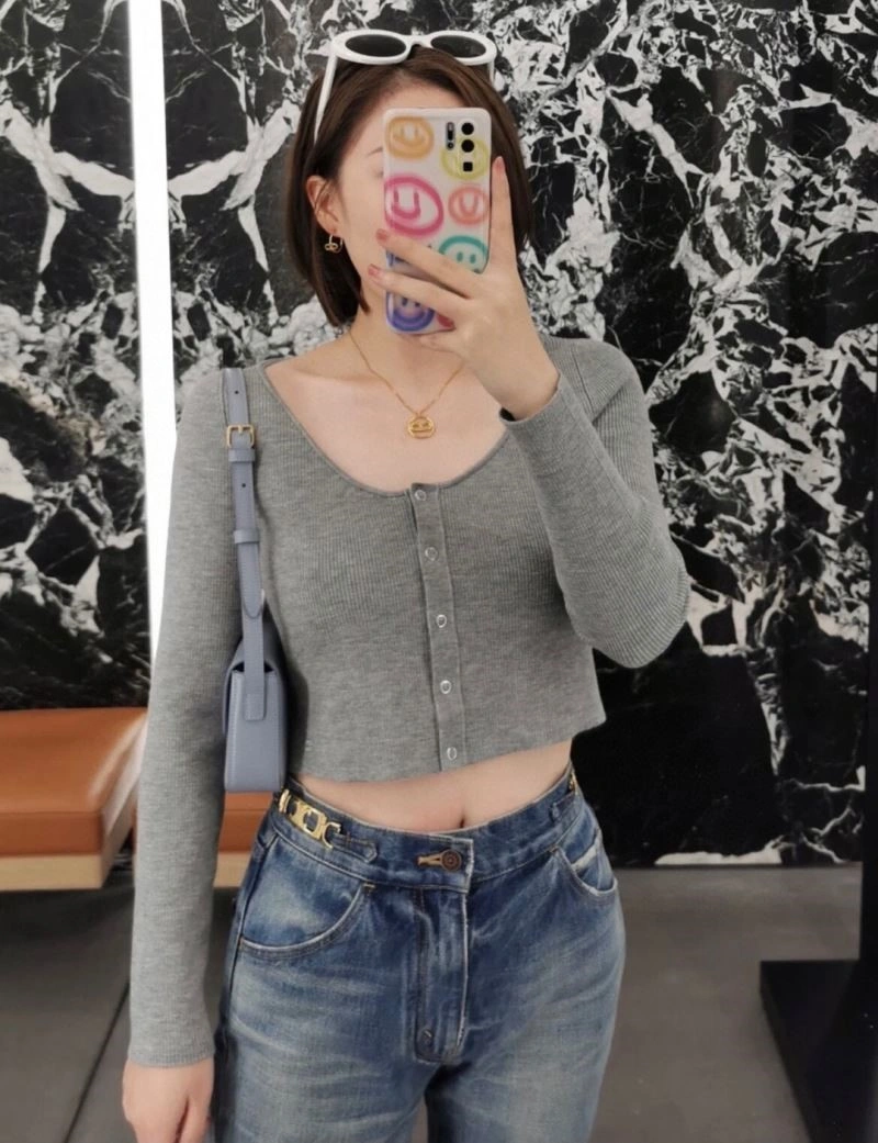 Brand-authenticated Celine Necklaces