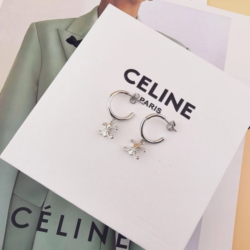 Accurate model Celine Necklaces