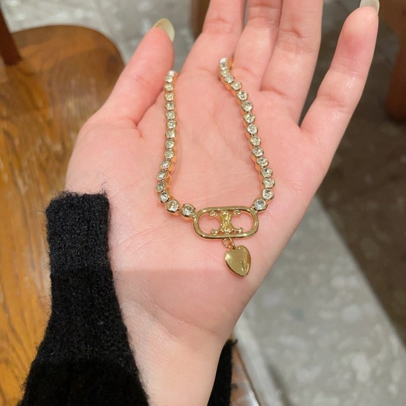 Top mirror Celine Necklaces