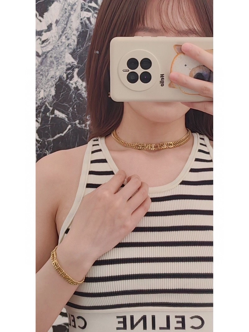 Accurate model Celine Necklaces