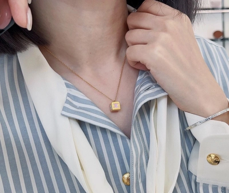 Precise copy Celine Necklaces