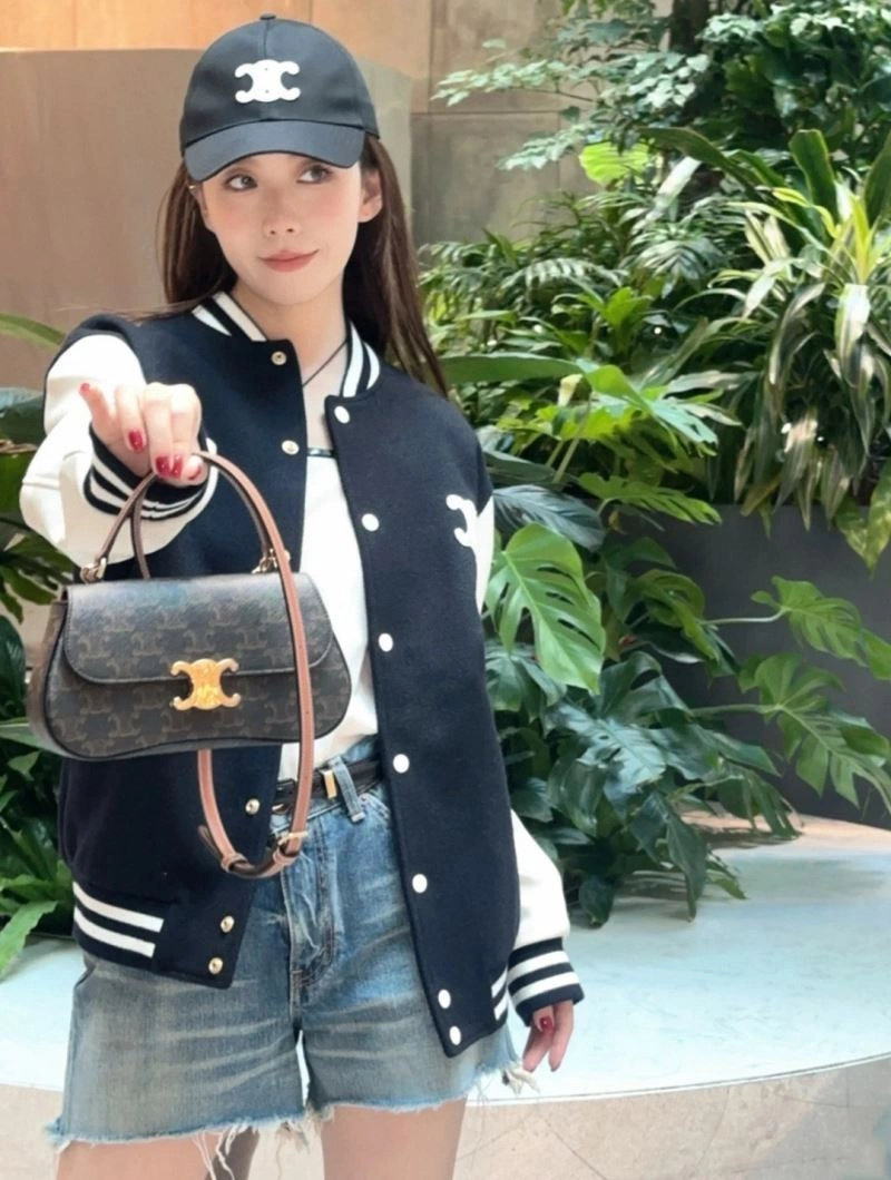 Low-cost Celine Outwear