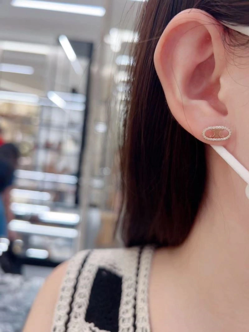 Low-cost Celine Rings