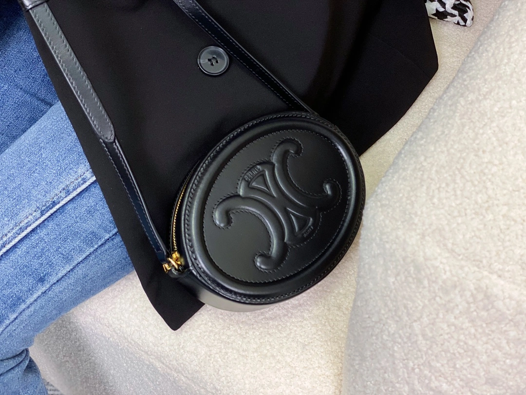 Inexpensive Celine Round Bags