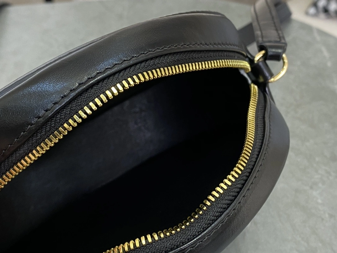 Inexpensive Celine Round Bags