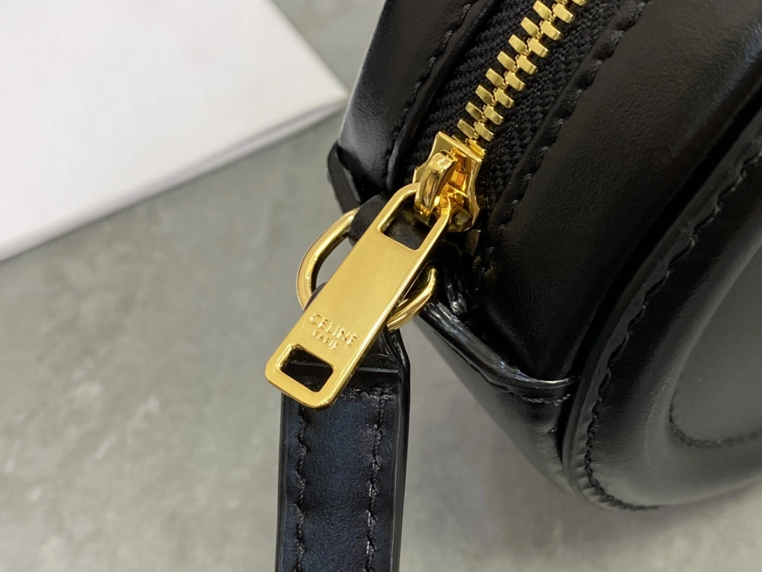 Inexpensive Celine Round Bags