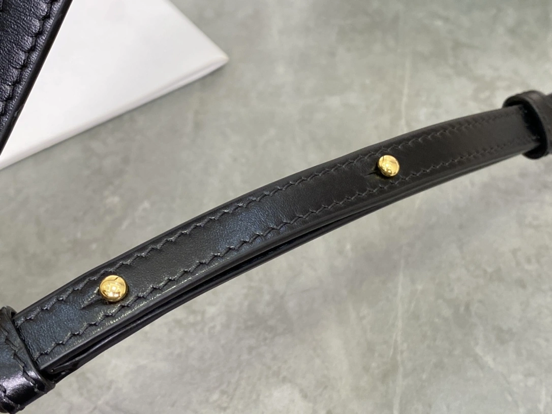 Inexpensive Celine Round Bags