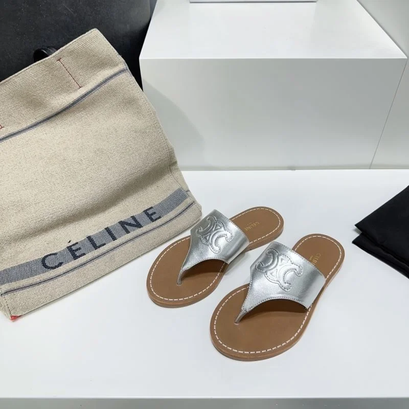 Accurate model Celine Sandals