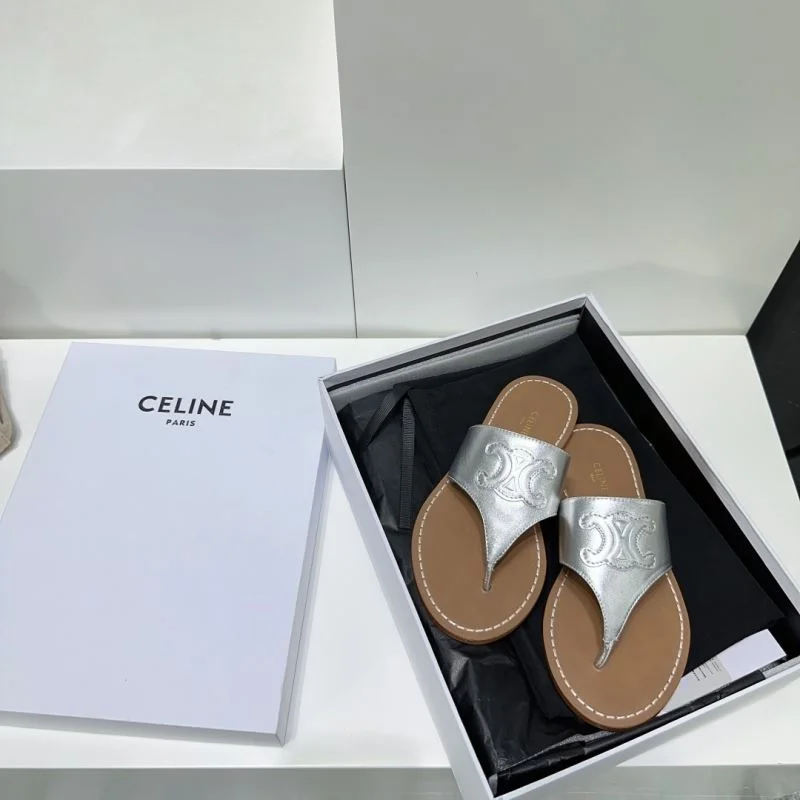 Accurate model Celine Sandals