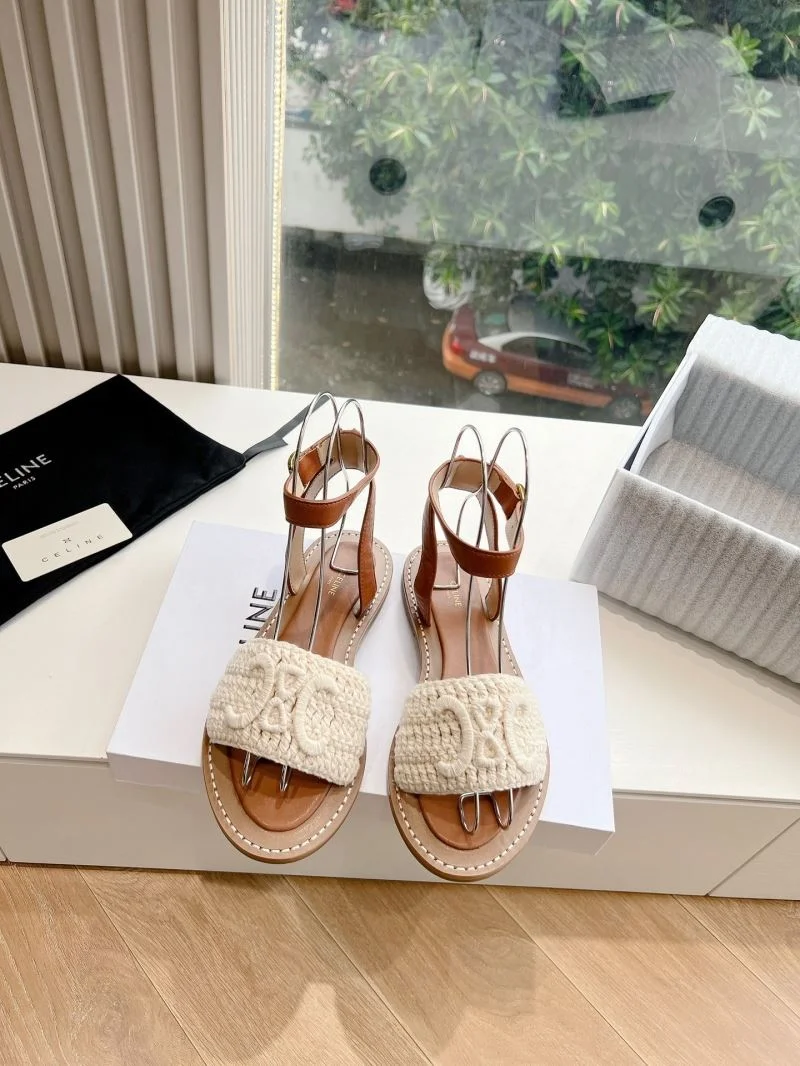 Accurate model Celine Sandals