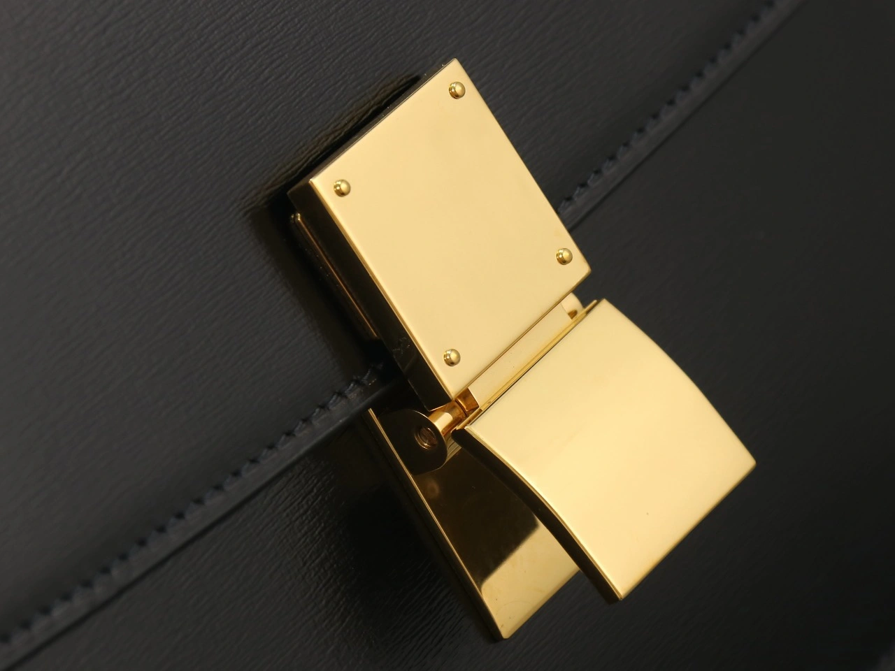 Low-cost Celine Satchel Bags