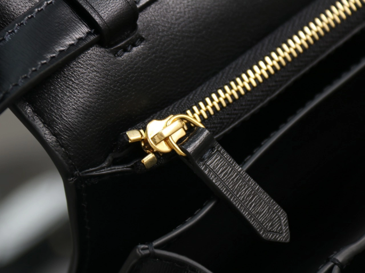 Low-cost Celine Satchel Bags