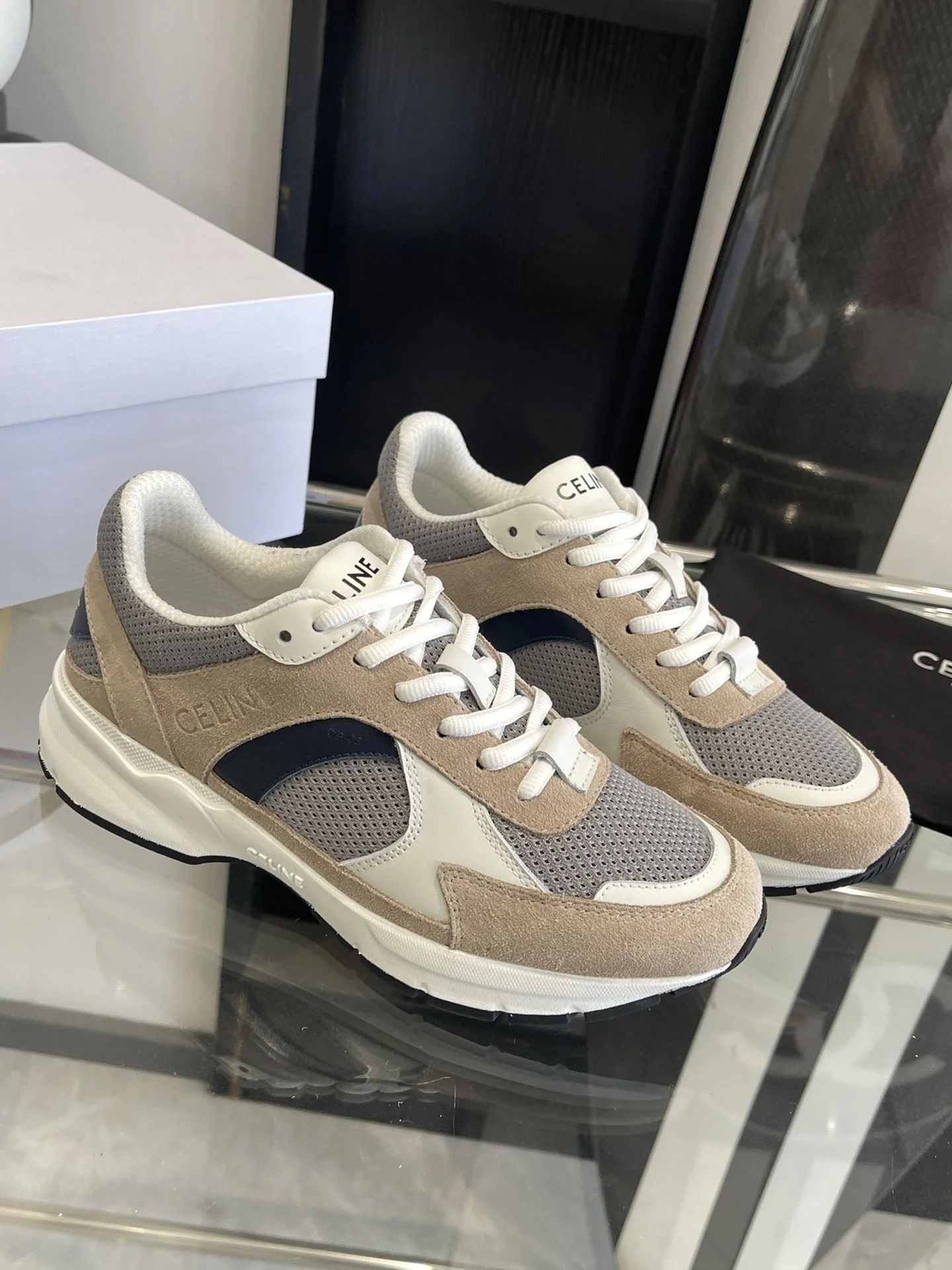 Top mirror Celine Shoes