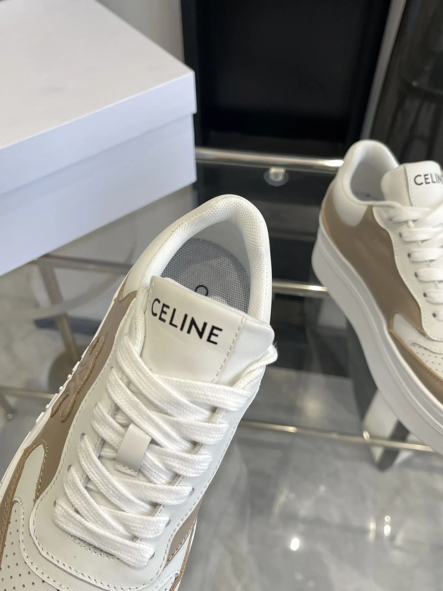 Top mirror Celine Shoes