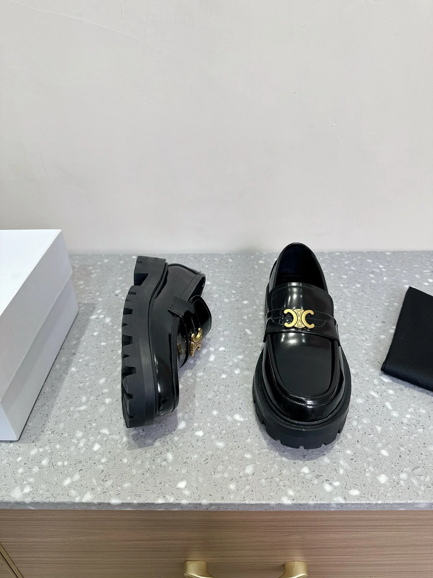 Mirror quality Celine Shoes