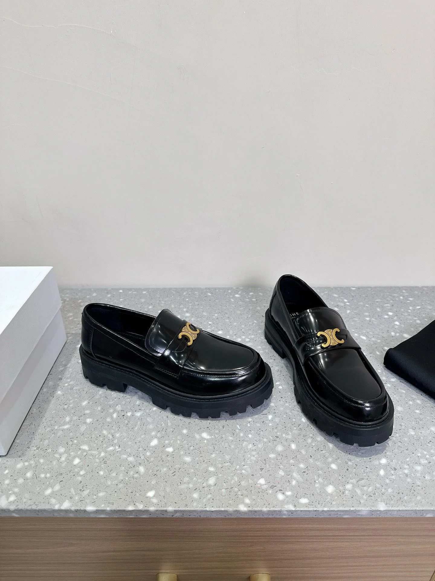 Mirror quality Celine Shoes