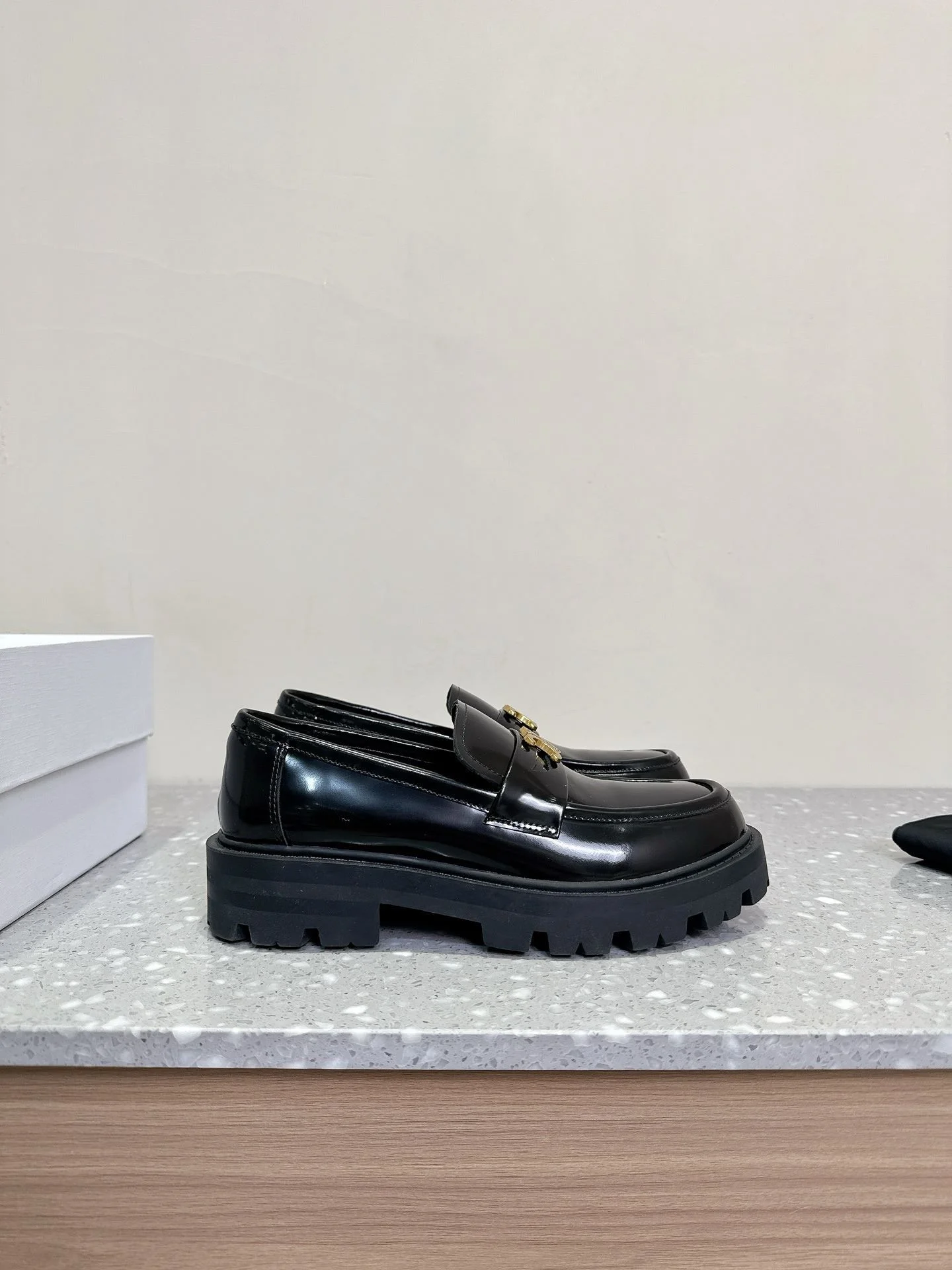 Mirror quality Celine Shoes