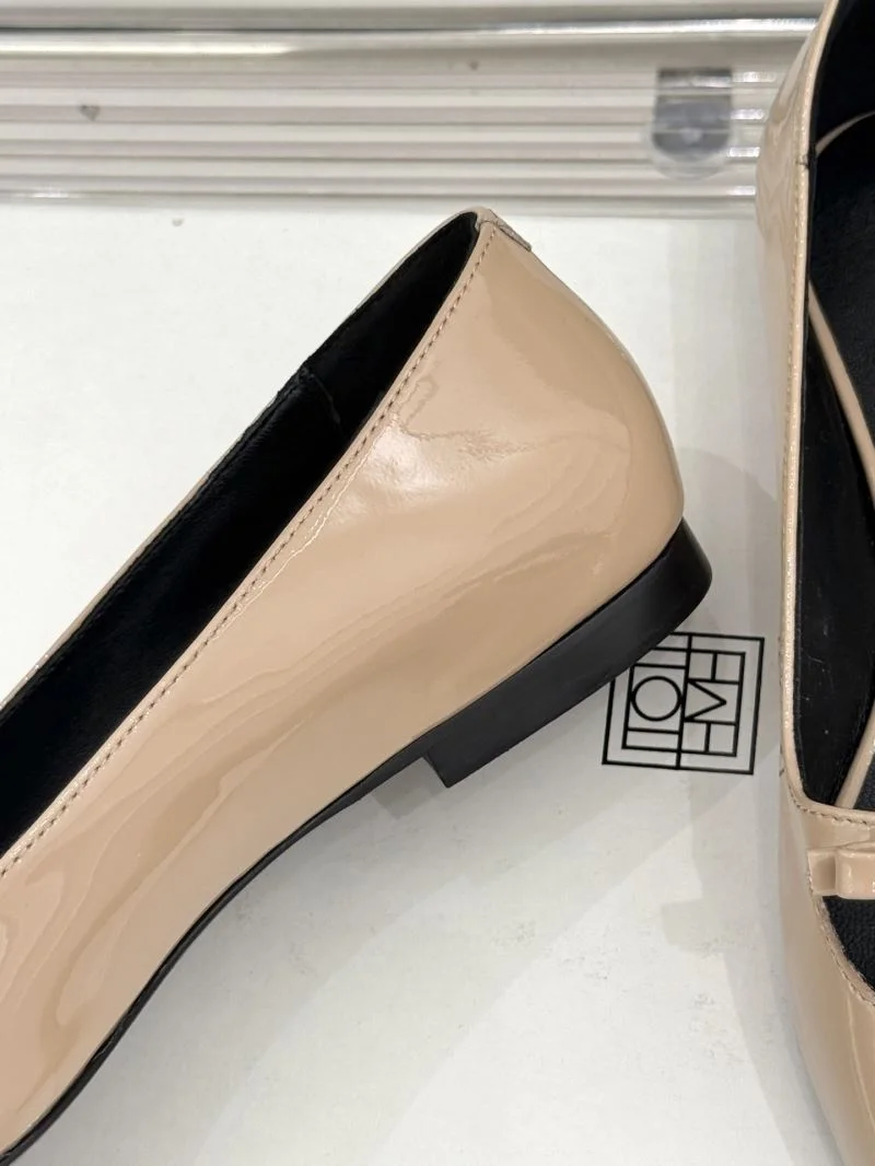 Top mirror Celine Shoes