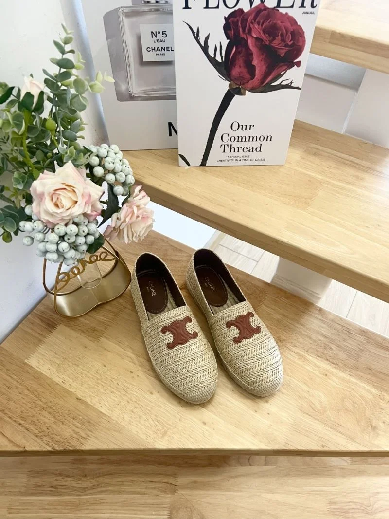 Exact replica Celine Shoes