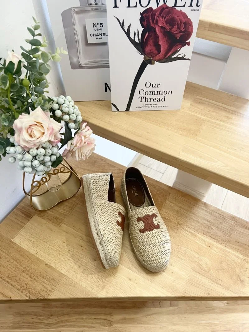 Exact replica Celine Shoes