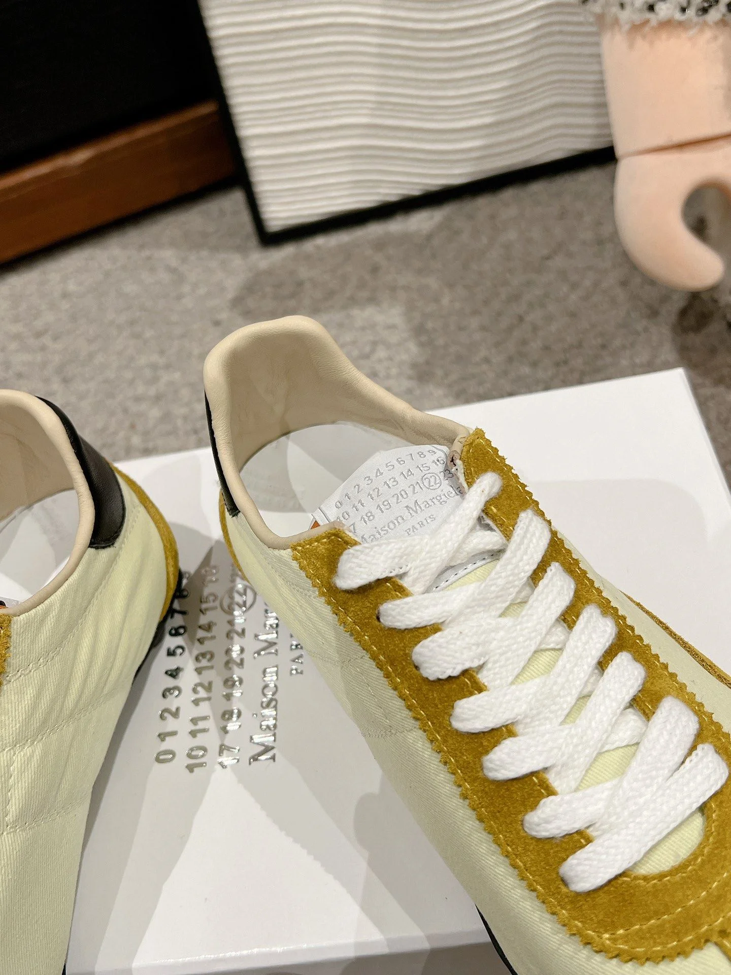 Mirror quality Celine Shoes
