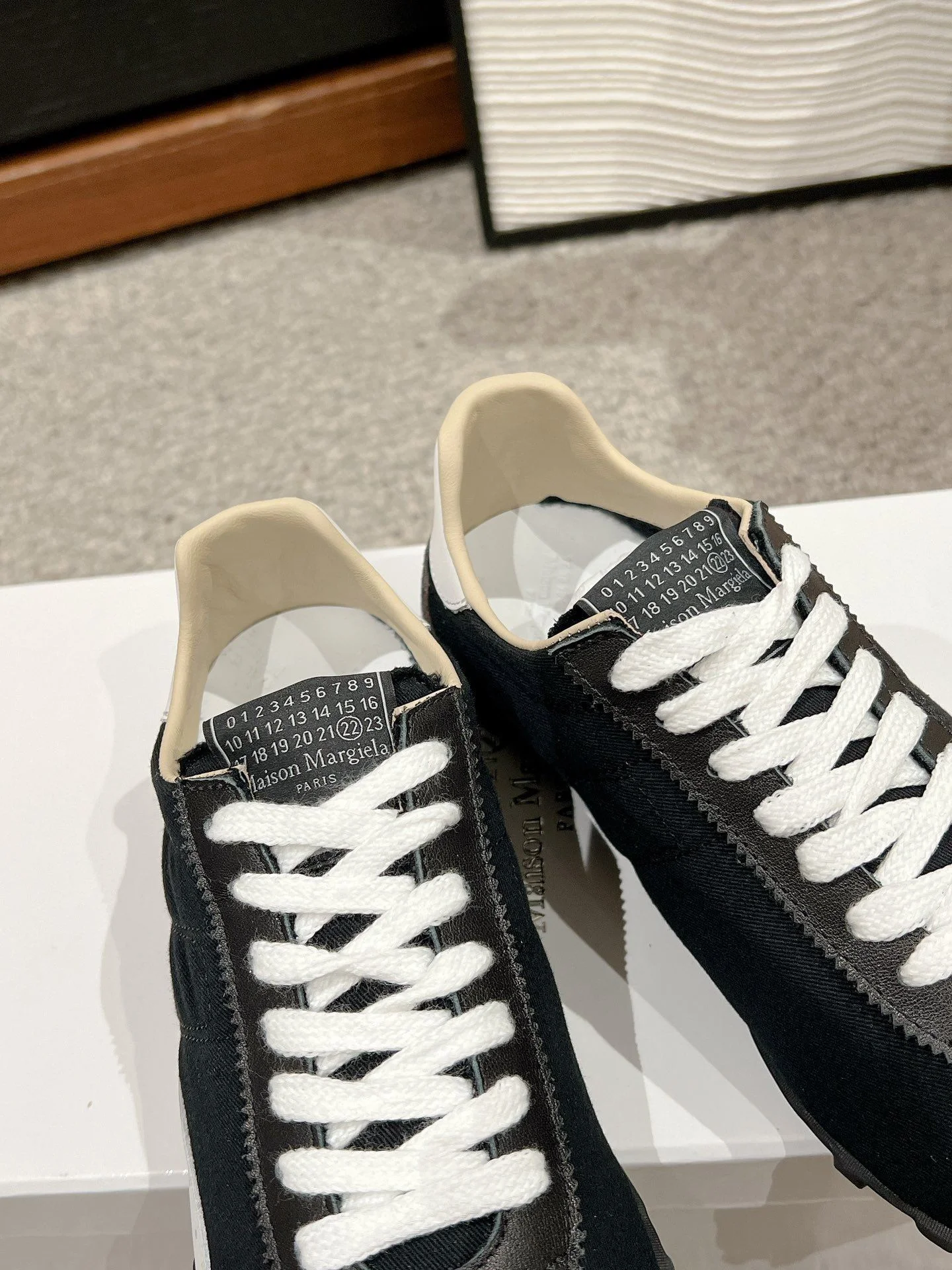 Reasonably priced Celine Shoes