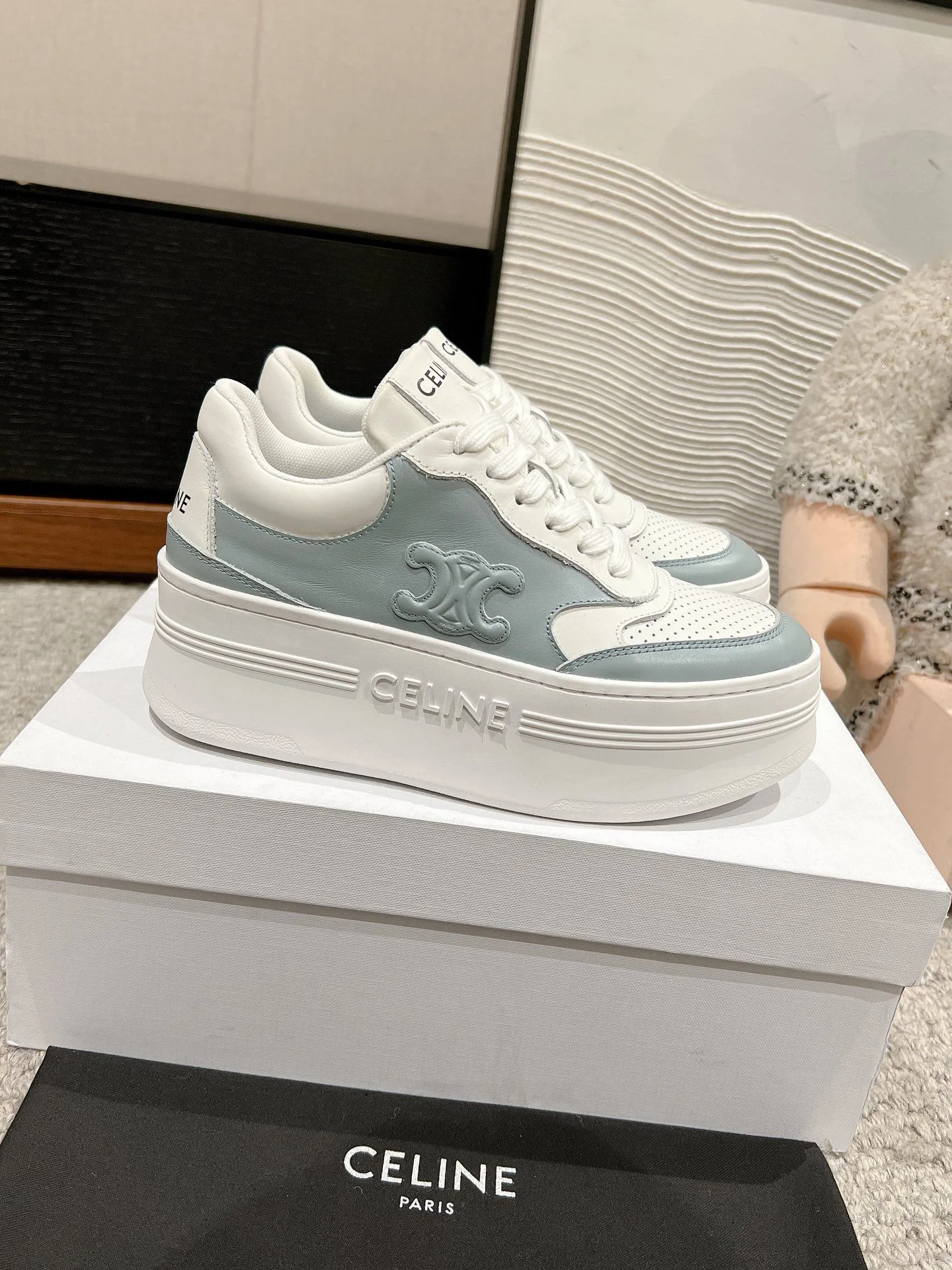 Exact replica Celine Shoes