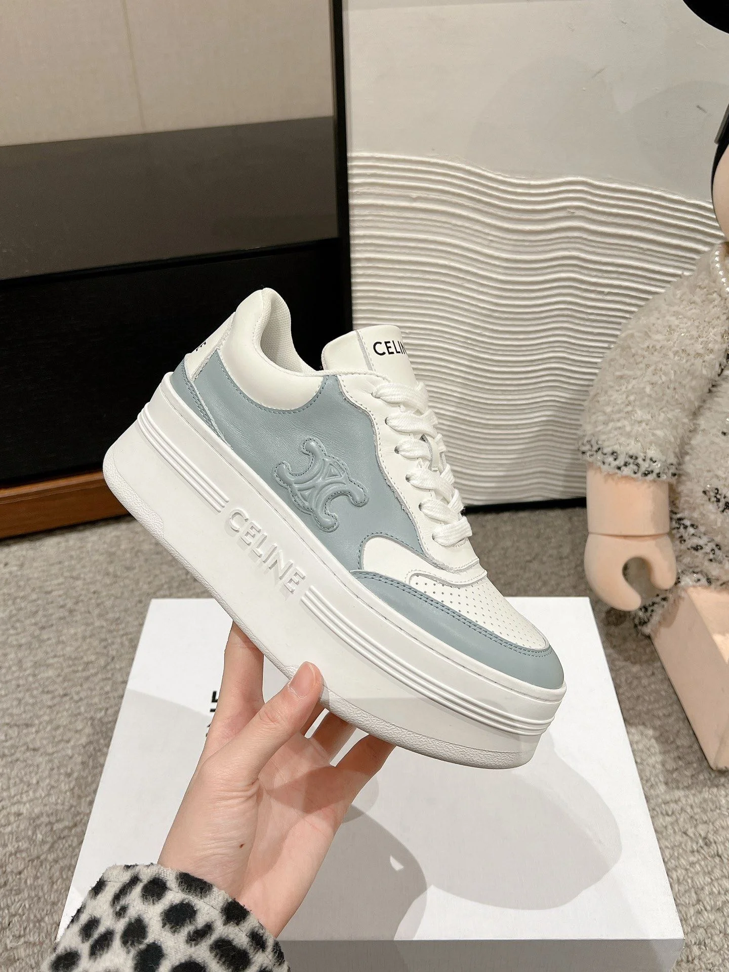 Exact replica Celine Shoes