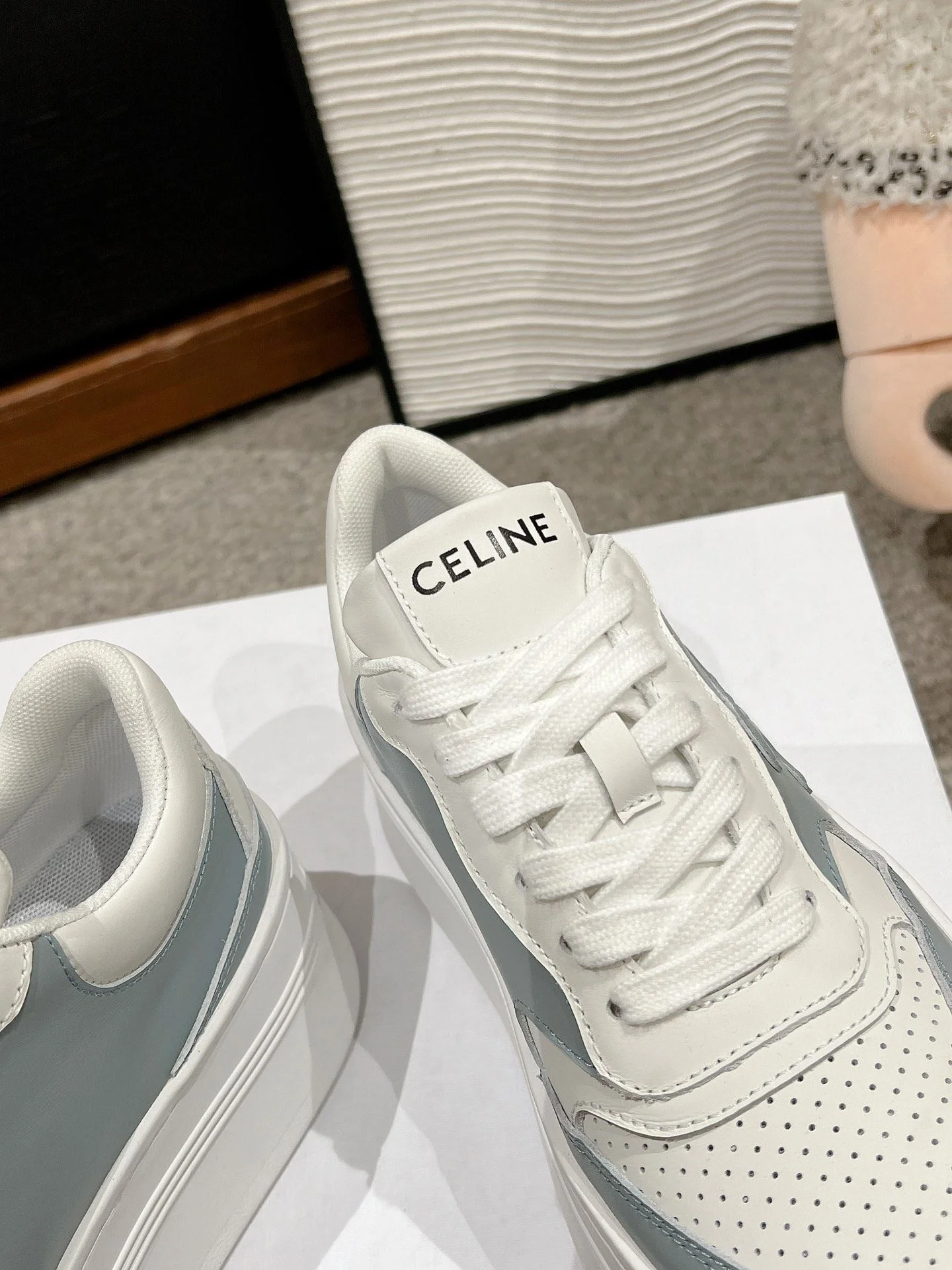 Exact replica Celine Shoes