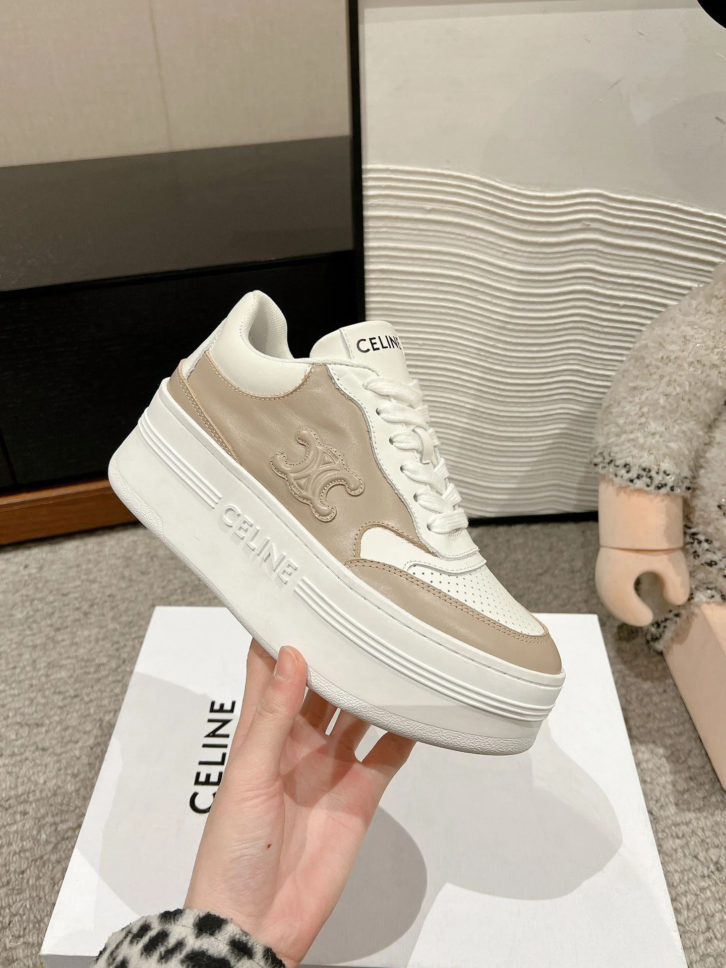 Top mirror Celine Shoes
